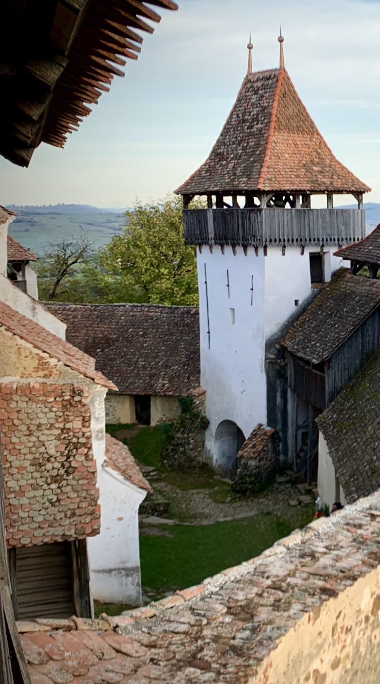 Biserica Fortificată Viscri - Site-ul oficial al Bisericii Fortificate ...